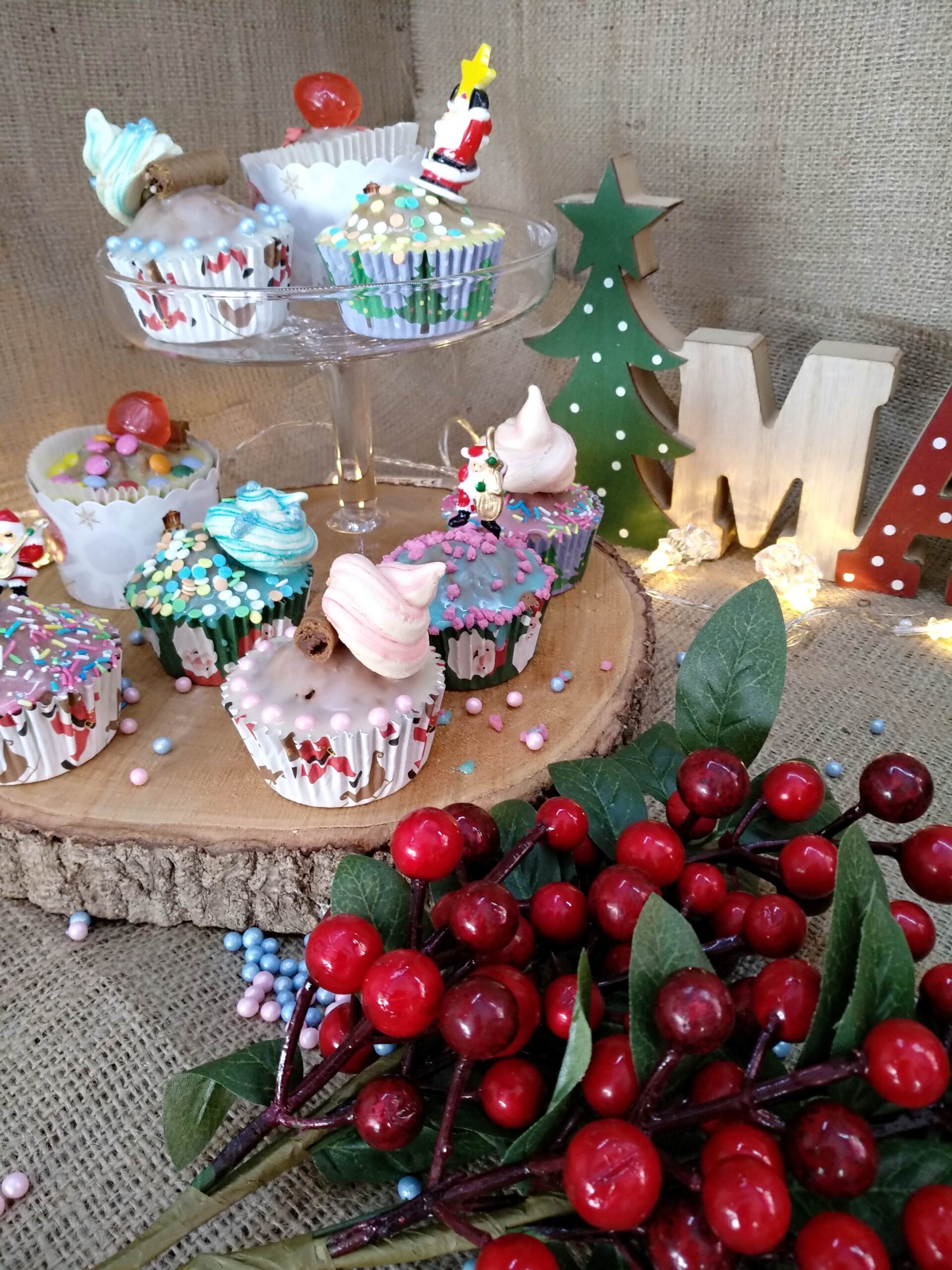 ΧΡΙΣΤΟΥΓΕΝΝΙΑΤΙΚΑ CUP CAKES...και φαντασία!!!
